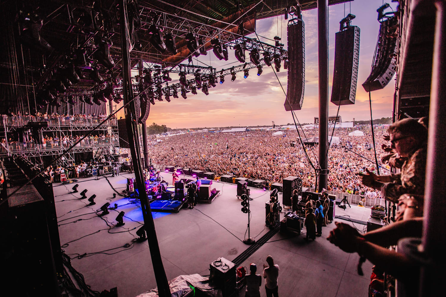 Watch Alabama Shakes Fire Up Bonnaroo 2015 at Sunset