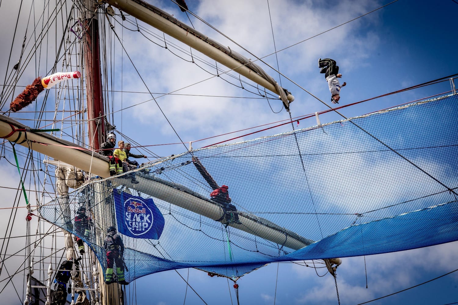 Red Bull Slackship Gdynia Dar Młodzieży Slackline