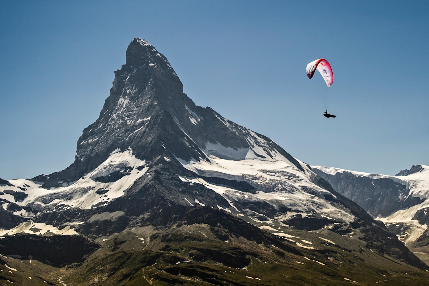 Christian Maurer trionfa alla Red Bull X-Alps