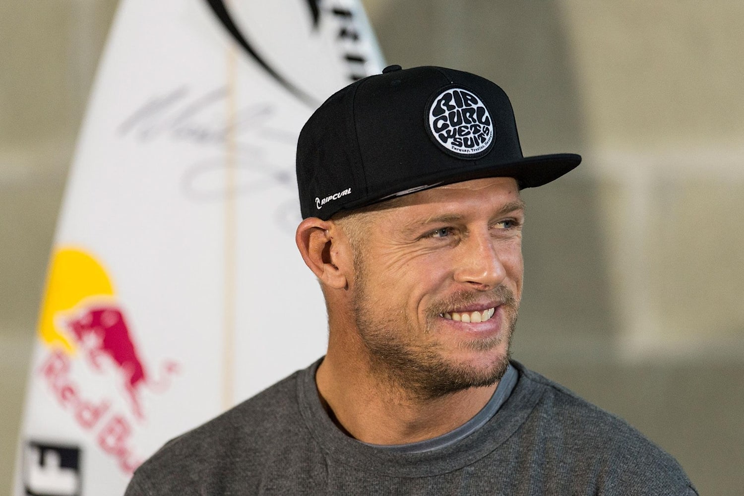 Fanning doa 75 mil dolares para vitima de ataque