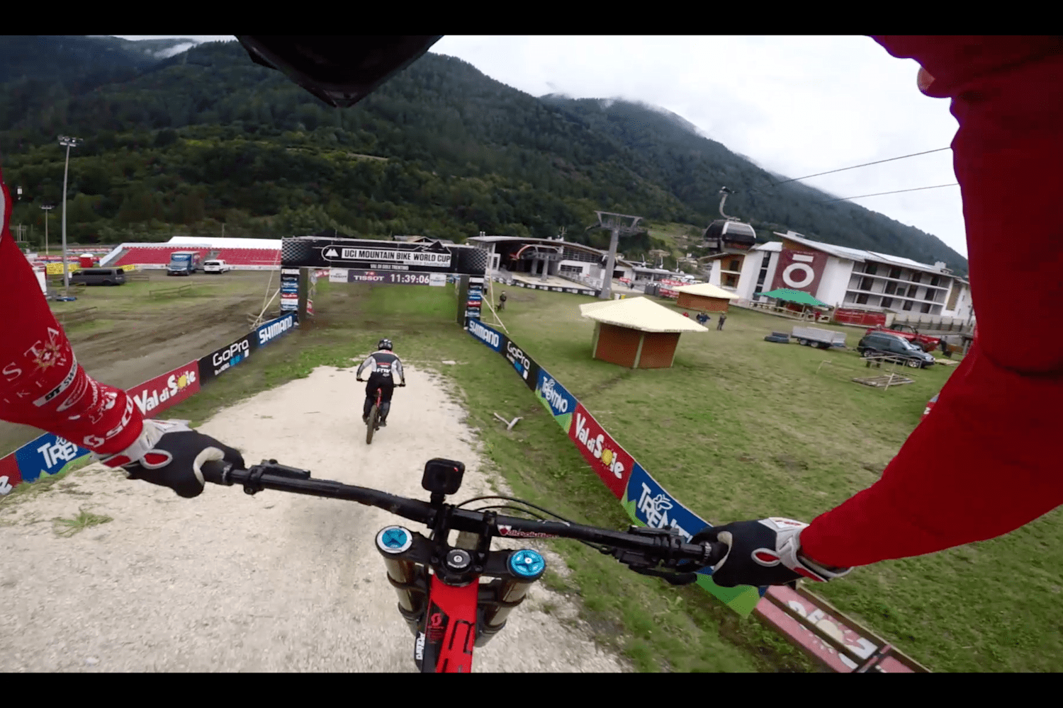 Claudio Caluori Val di Sole DH video preview