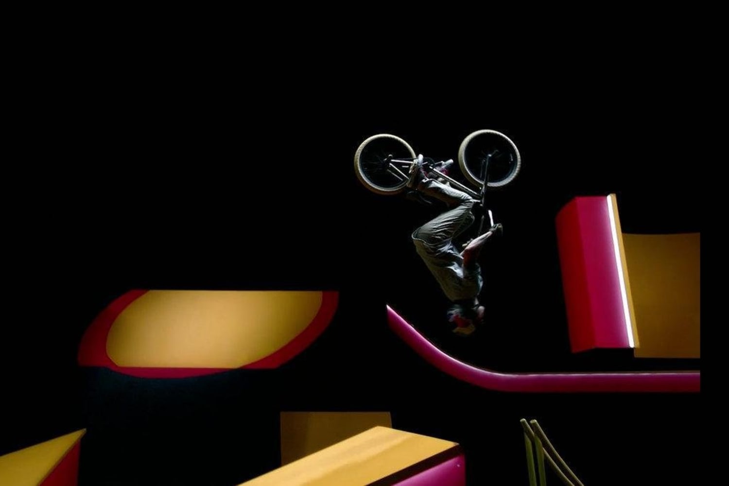 BMX | Kriss Kyle : Kaleidoscope - Le teaser ! Vidéo