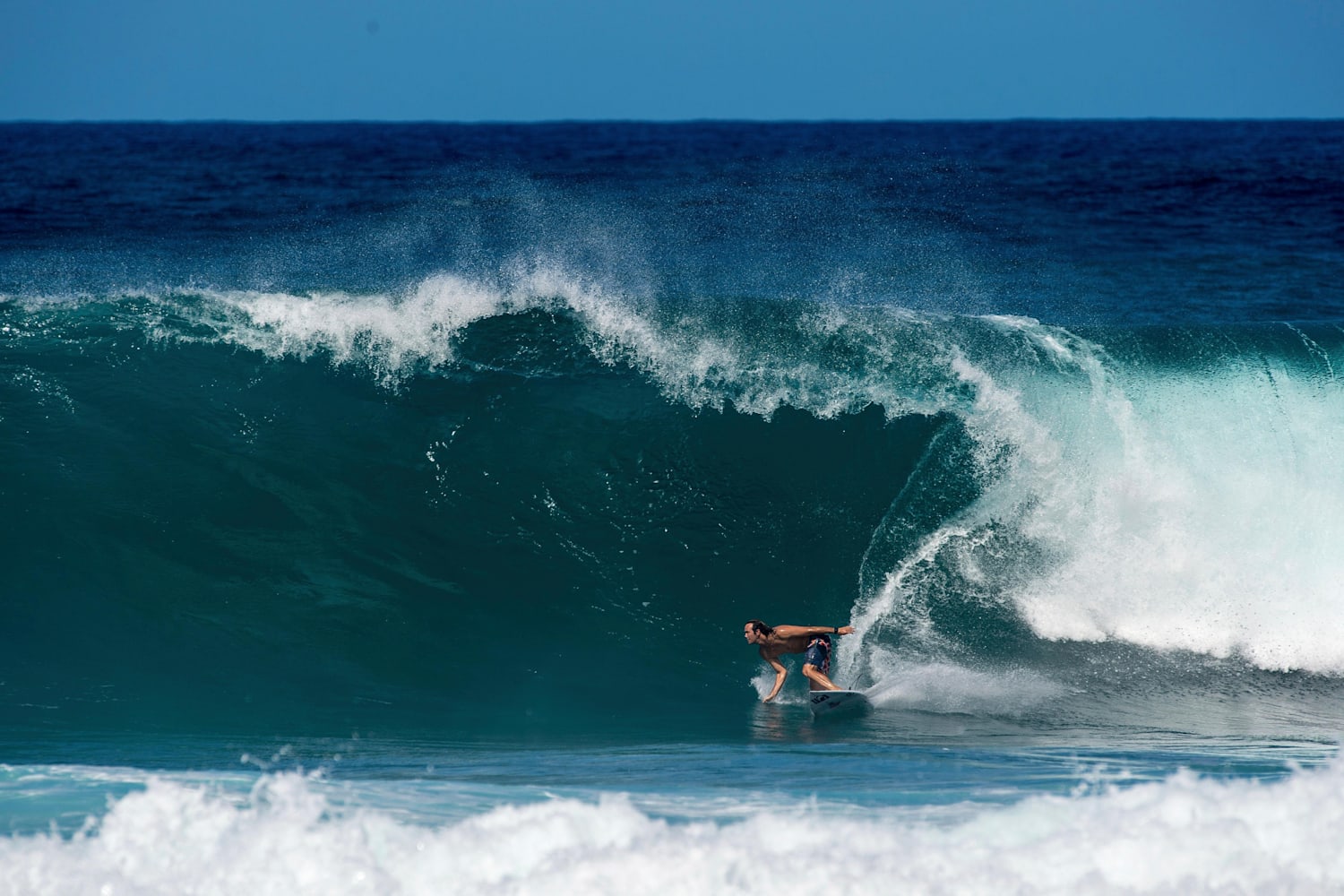 Jordy Smith surfing Hawaii