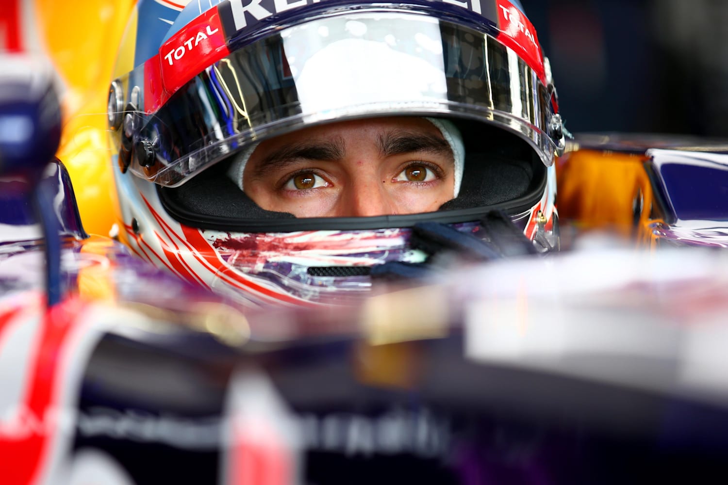 F1 closed cockpits: Daniel Ricciardo's view | Red Bull