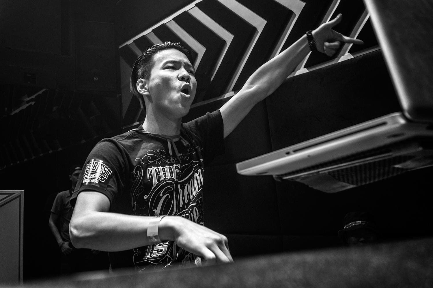 世界總決賽經驗談：習得音樂本質的DJ DinDin