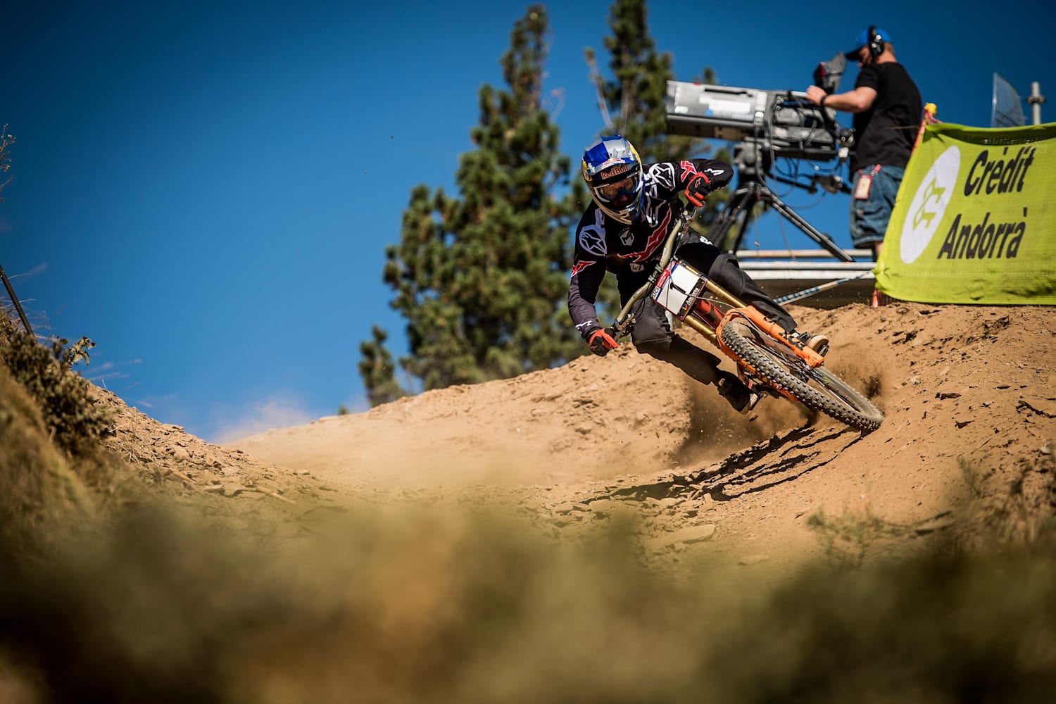 Aaron Gwin: Off-Season Pt. 2 with the MTB pro *video*