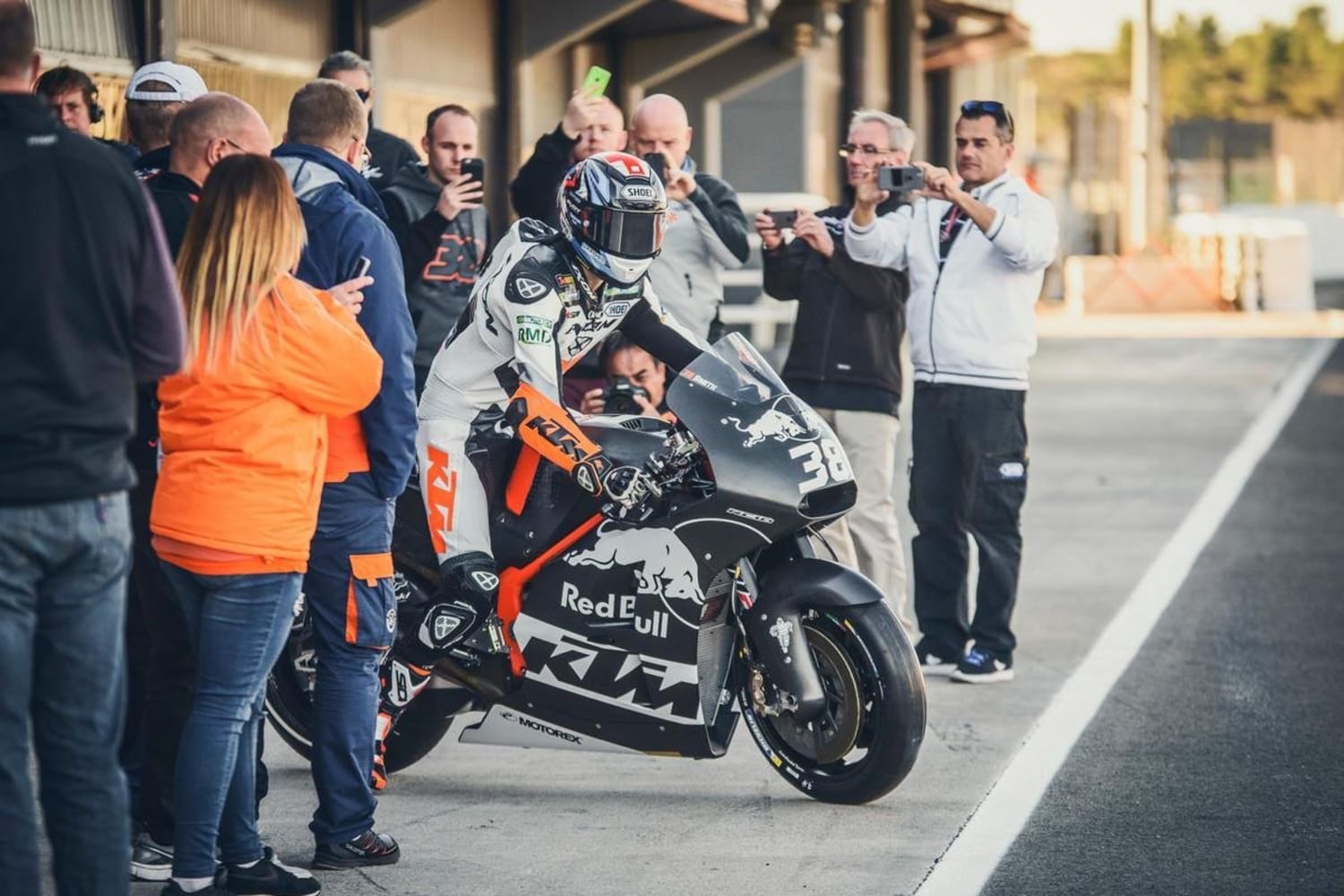 Interview Bradley Smith: Der erste Test-Tag in Valencia