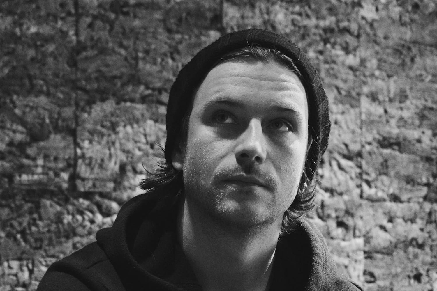 Live Session: C.Macleod Dream Old Fire | Red Bull Music