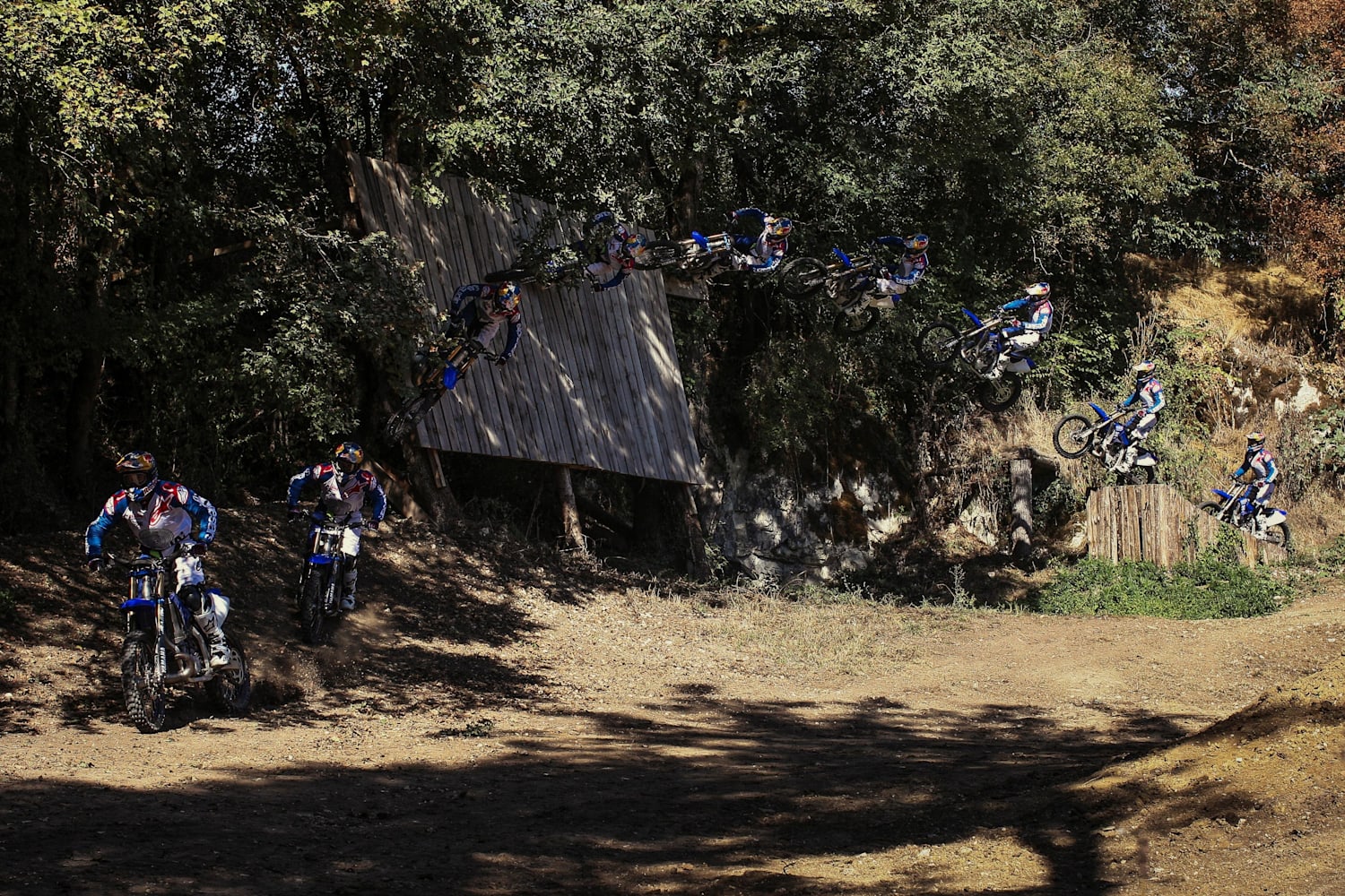 Red Bull X-Fighters: Tom Pages 10 FMX tricks *video*