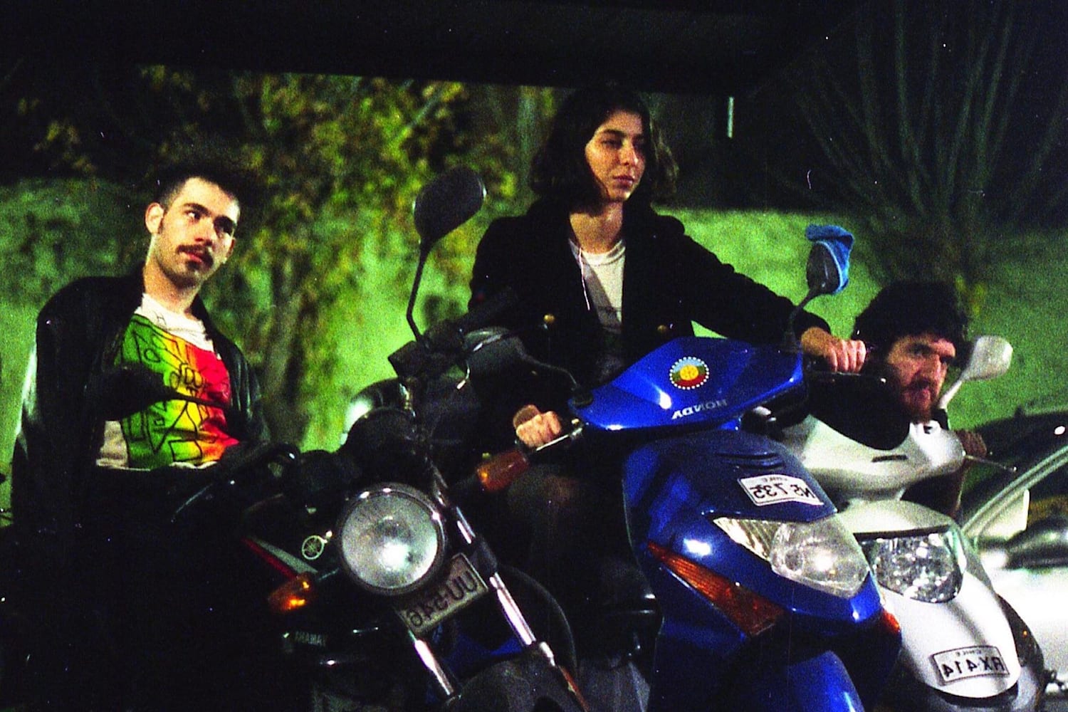 Los Barbara Blade y Eggglub en Tierra Parlante