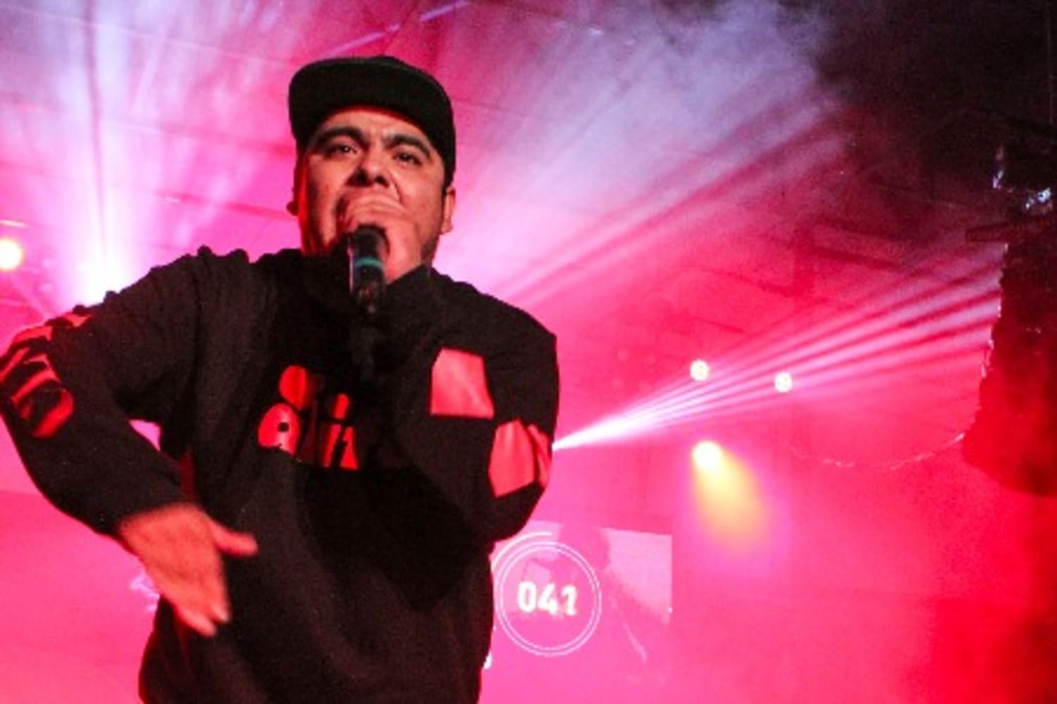 Aczino inicia su camino al campeonato arrasando en la semifinal de ...