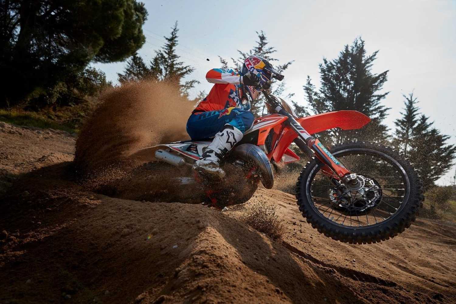 Rene Hofer >> Der Motocross-Shootingstar im Interview!