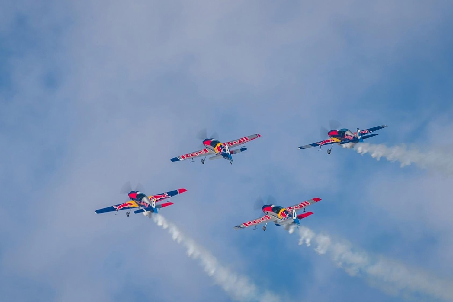 Paaiškėjo, kas laimėjo skrydžius su „The Flying Bulls“