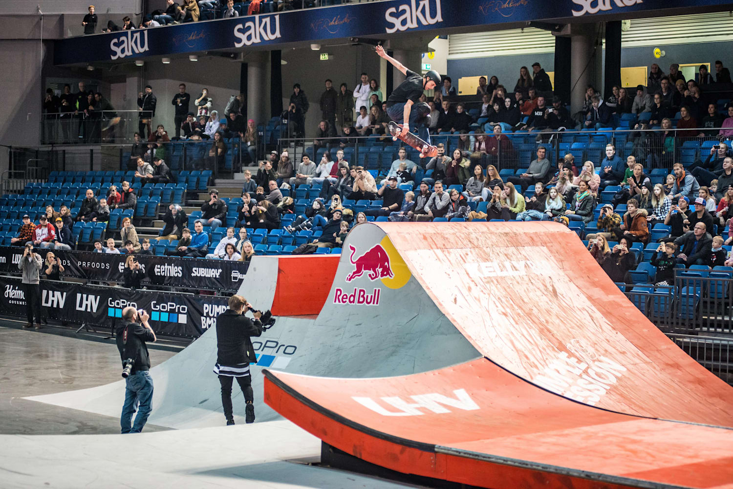 Simple Session 2020 skateboard event | live video