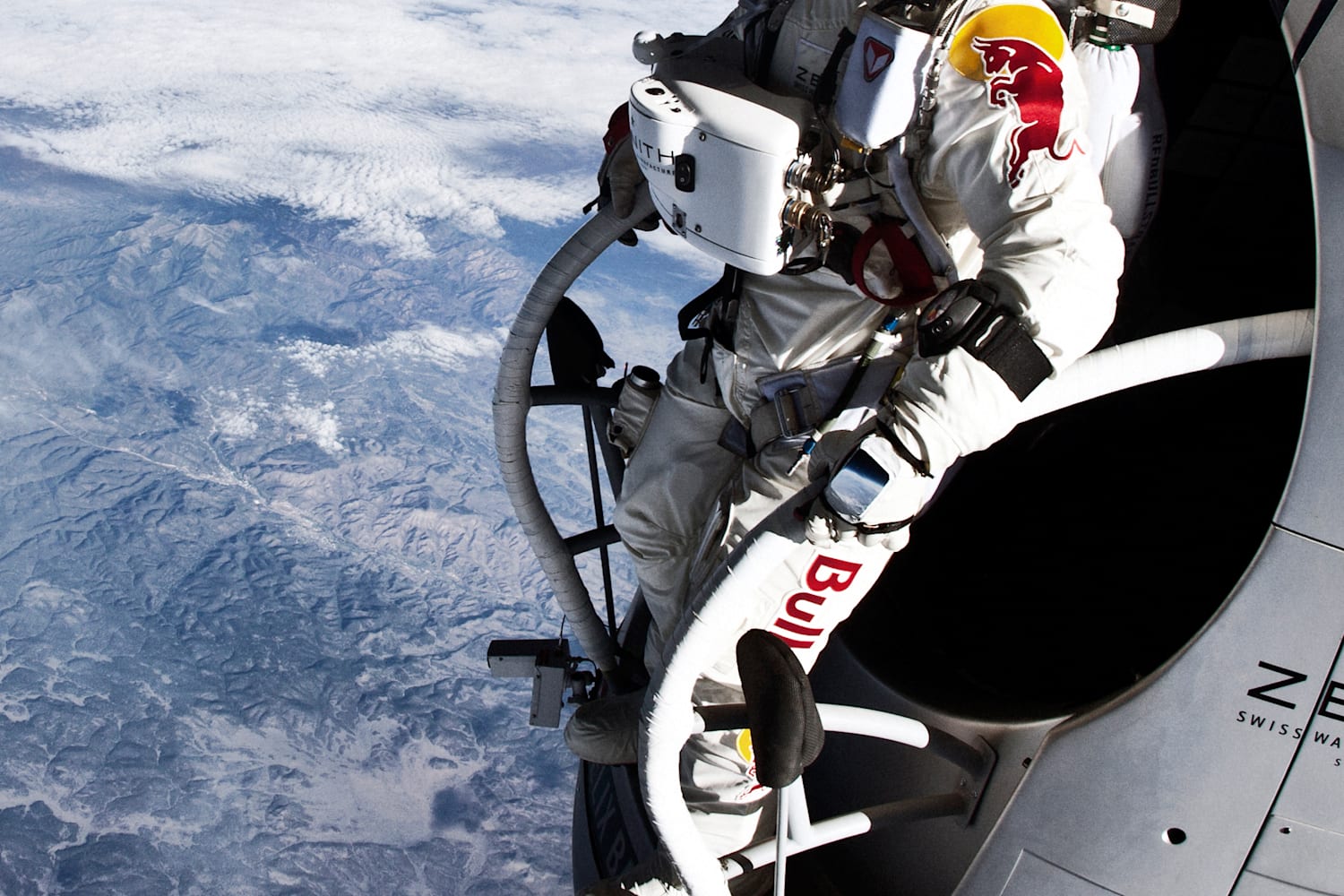 Mission to the Edge of Space: Red Bull Stratos video