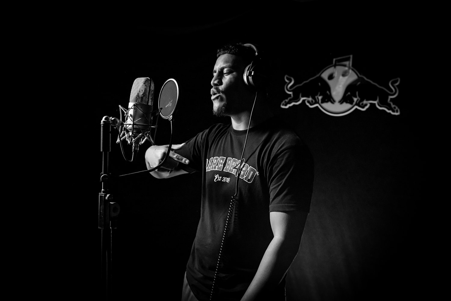 Lisi is reinventing the rap game - career interview