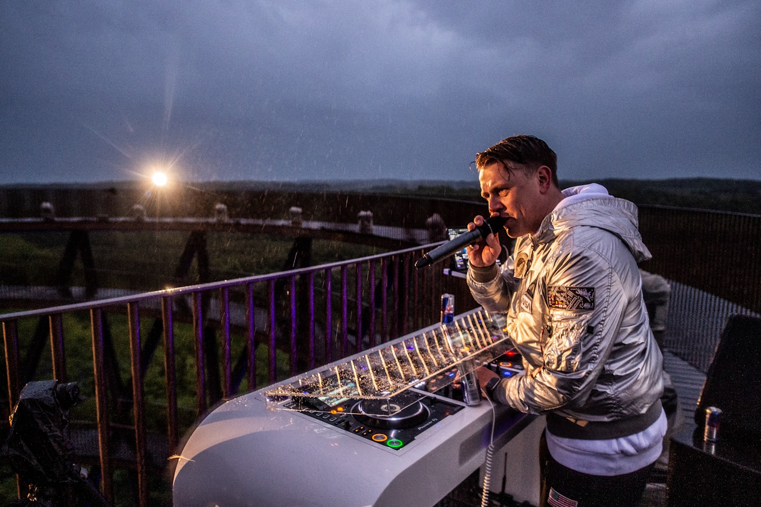 De bedste billeder fra Martin Jensens DJ-set fra Skovtårnet