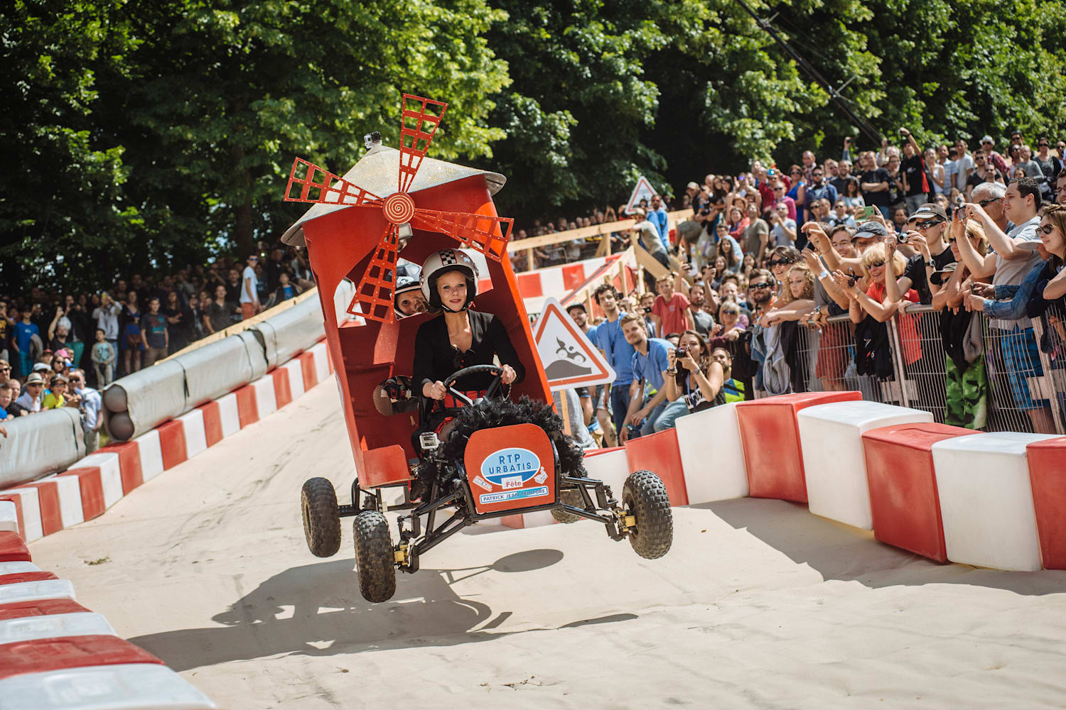 Red Bull Soapbox Race 2014 S2 E2: Paris, France