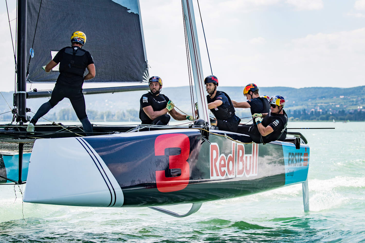 F1 meets extreme sailing