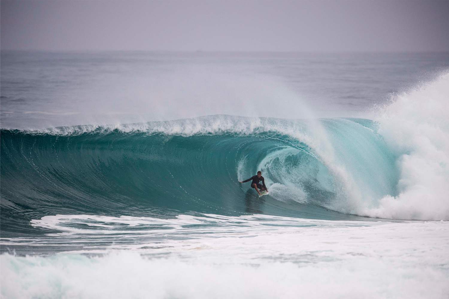 21Days S1 E1: Pipe Pro - surfing video