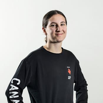 Simone Leathead: Cliff Diving – Red Bull Athlete Page