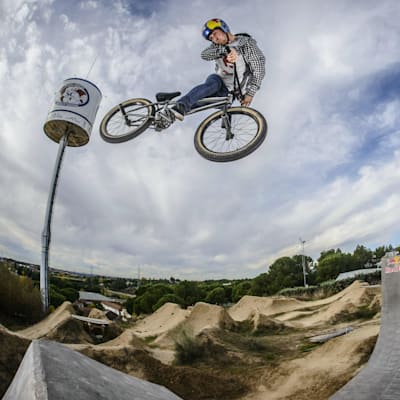 Red Bull Local Hero Tour -BMX-