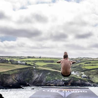 Red Bull Cliff Diving - Wales