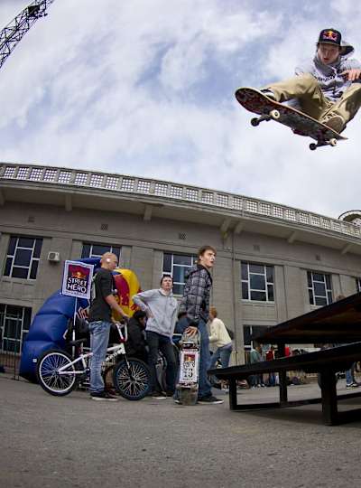 Red Bull Street Hero: Это герои улиц