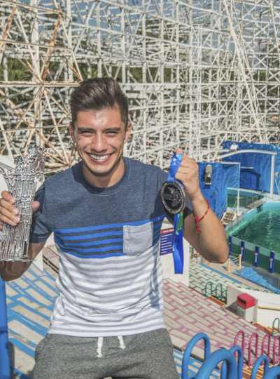 Jonathan Paredes regresó a donde empezó