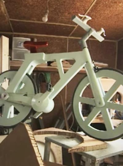 Izhar Gafni's Cardboard Bike Project *Video* | Red Bull
