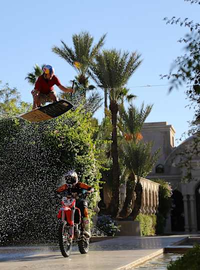 See the Unexpected FMX, Freerunning, Wakeboard +Video+