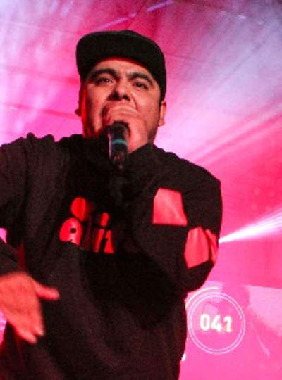 Aczino inicia su camino al campeonato arrasando en la semifinal de ...