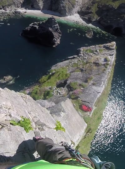 Sängerin Mara: wie man eine online Community aufbaut