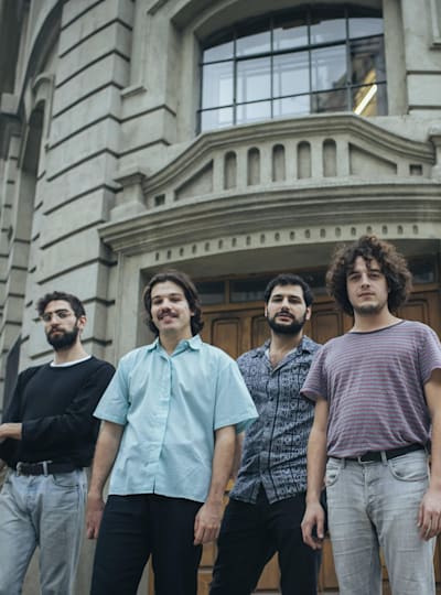 Ouça “Sempre Bem”, novo single da banda Capitão Fausto