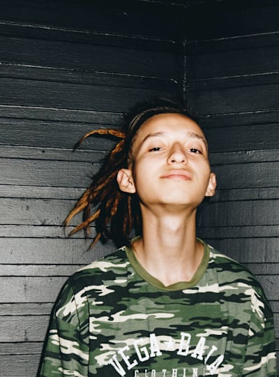 NFX comenta cada tema de su nuevo disco "X"