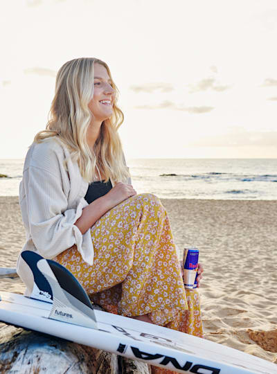 Molly Picklum: Details life on and off the WSL Tour