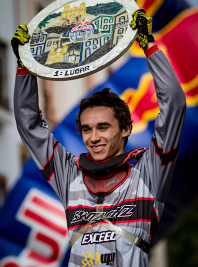 Lucas Borba - Rider Red Bull Valparaíso Cerro Abajo