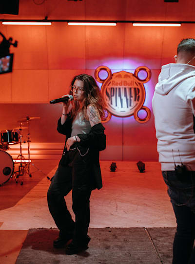 Skia: Interview avec la rappeuse pour Red Bull Spinner