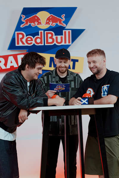 Fukaj vs. Solar w Red Bull Rap & Mat. Zobacz cały odcinek!