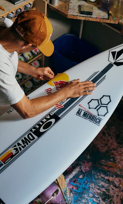 Leon Glatzer: Surfing – Red Bull Athlete Page