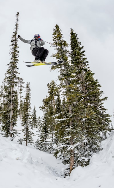 Hunter Henderson: Freeskiing – Red Bull Athlete Profile