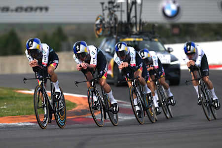 Full Throttle from Circuit Nevers Magny-Cours: Red Bull - BORA ...