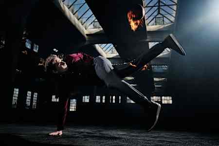 Ray Demski kicks up the heat