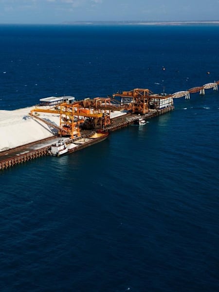 Kitesurfing | Riding on Salt