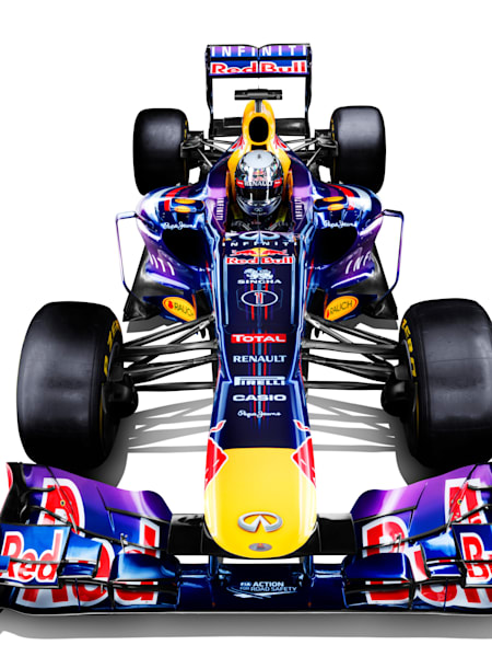 Infiniti Red Bull Racing take fans to cloud RB9