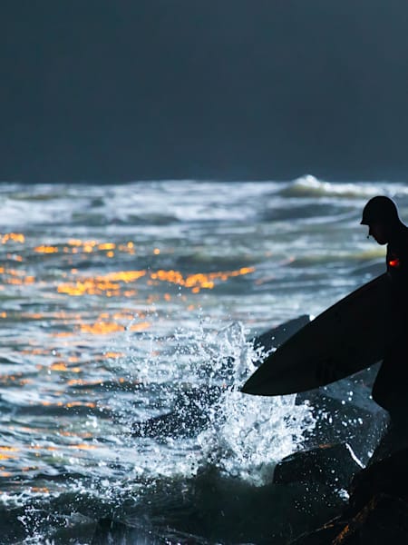 Moonlight surf i Cold Hawaii