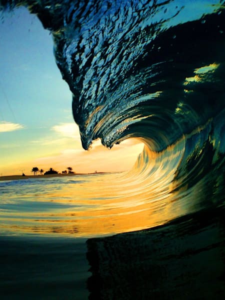 Zak Noyle: Meet the Hawaiian surf photographer
