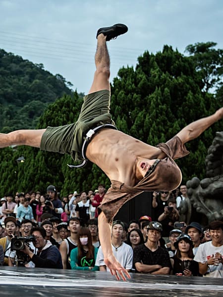 the-evolution-of-power-moves