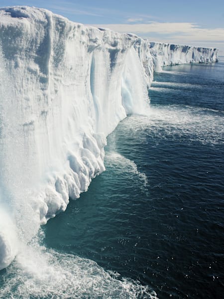 Ice waterfalls: The biggest falls from around the world
