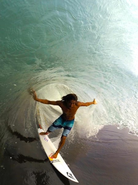 Hitting the waves the Carlos Muñoz way